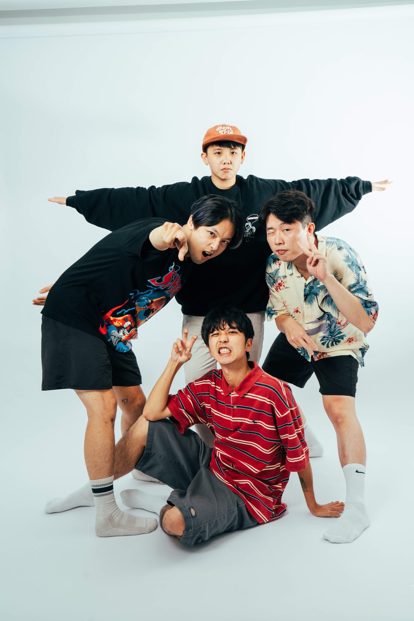 依然為音樂熱血，粗大Band 擁抱內心的怪獸，反差萌「可愛也可壞」 | 樂手巢 YSOLIFE