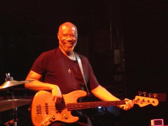 Fender Jazz Bass 簡史：使用 Jazz Bass 的貝斯巨匠們 | 樂手巢 YSOLIFE