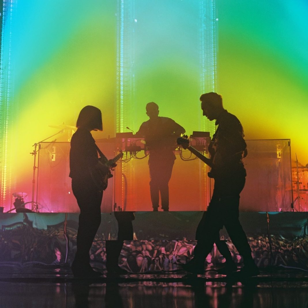 重複彈奏的單音也能作為一首 Intro？The xx〈Intro〉讓2分鐘的循環成經典 | 樂手巢 YSOLIFE