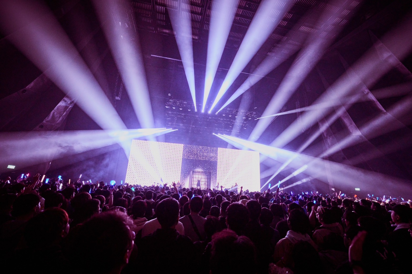 專訪｜日本新世代歌姬 Ado 邁向國立競技場演唱會：「比起以前更多了責任感。」 | 樂手巢 YSOLIFE