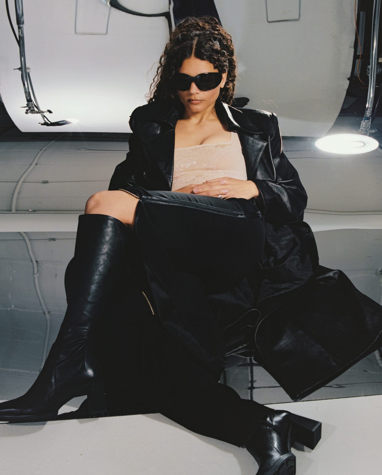 寫下分手後的全新體悟與成長，新時代創作才女 Erika de Casier 第三張專輯《Still》細膩描繪當代生活 | 樂手巢 YSOLIFE