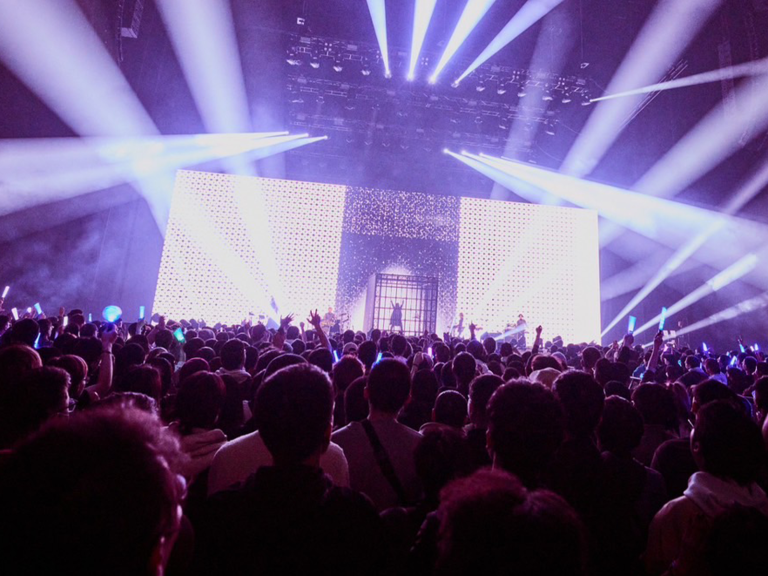 專訪｜日本新世代歌姬 Ado 邁向國立競技場演唱會：「比起以前更多了責任感。」 | 樂手巢 YSOLIFE