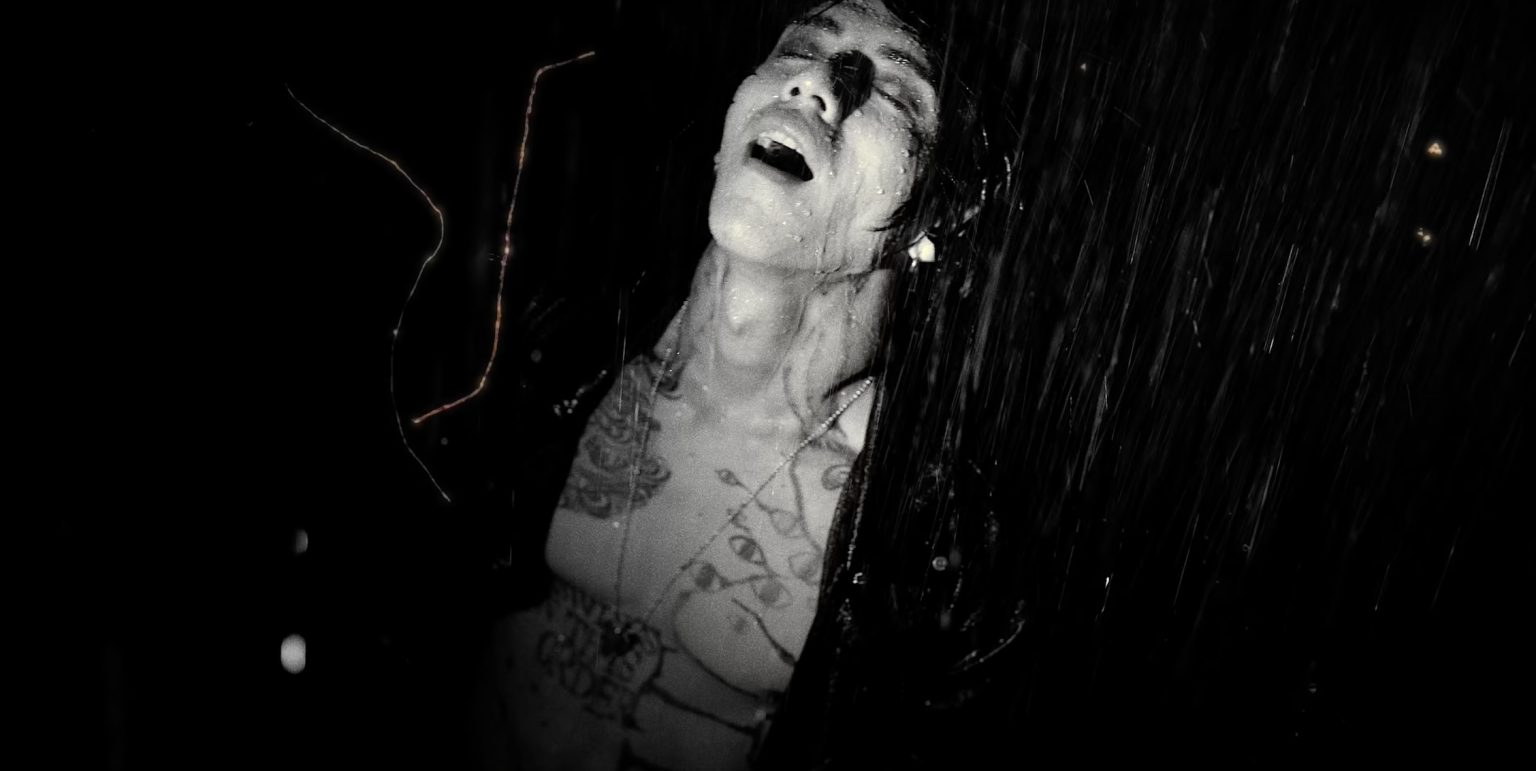 與黑暗自我共生：DPR IAN 從陰鬱到狂躁的雙向情緒解放 | 樂手巢 YSOLIFE