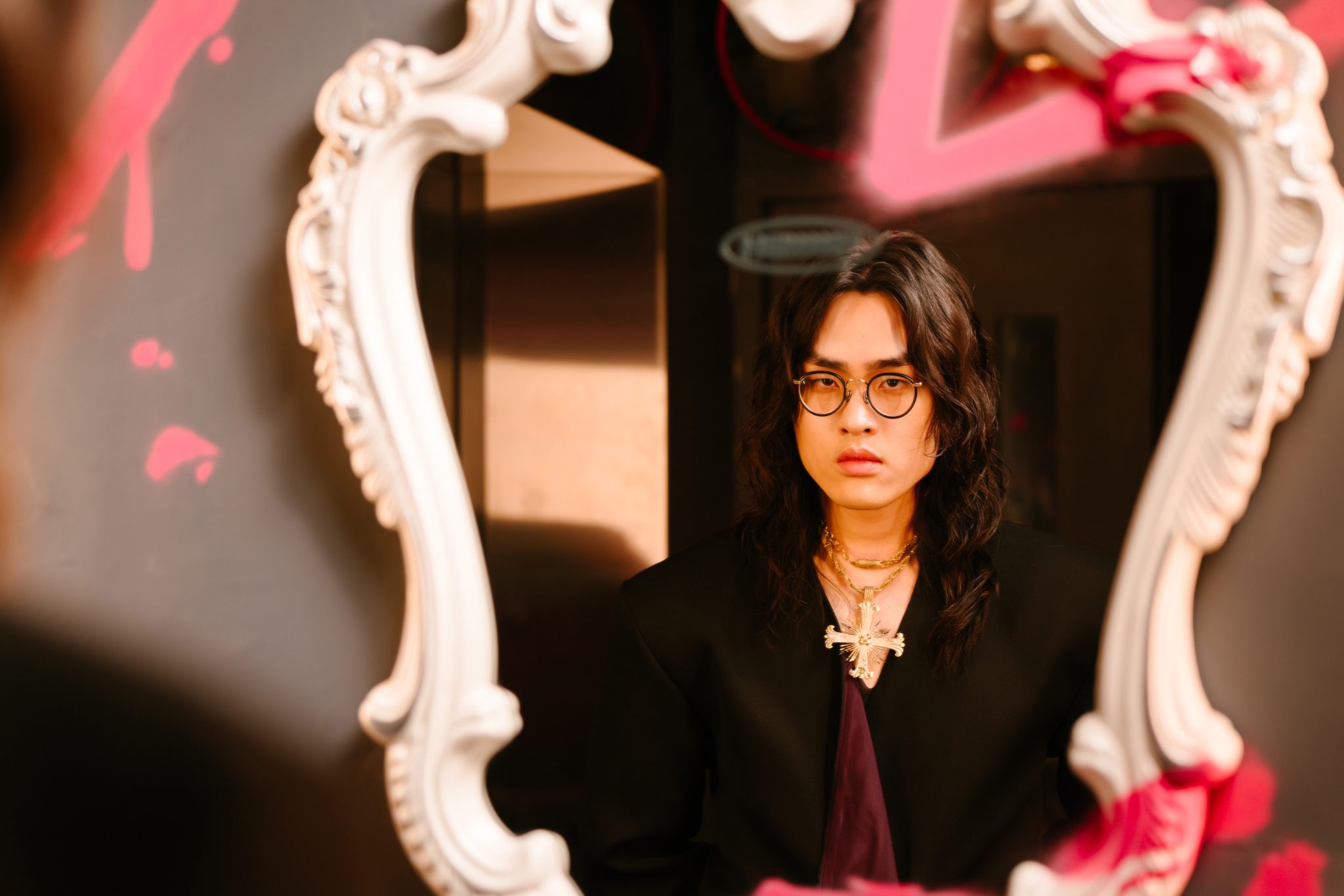 從大獨裁者到耐聽魔人，鶴 The Crane：百分百感動的歌能讓人完全放下 | 樂手巢 YSOLIFE